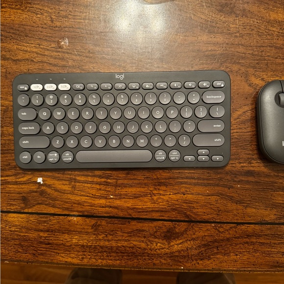 Logitech | Computers, Laptops & Parts | Logitech Black Wireless Keyboard | Poshmark
